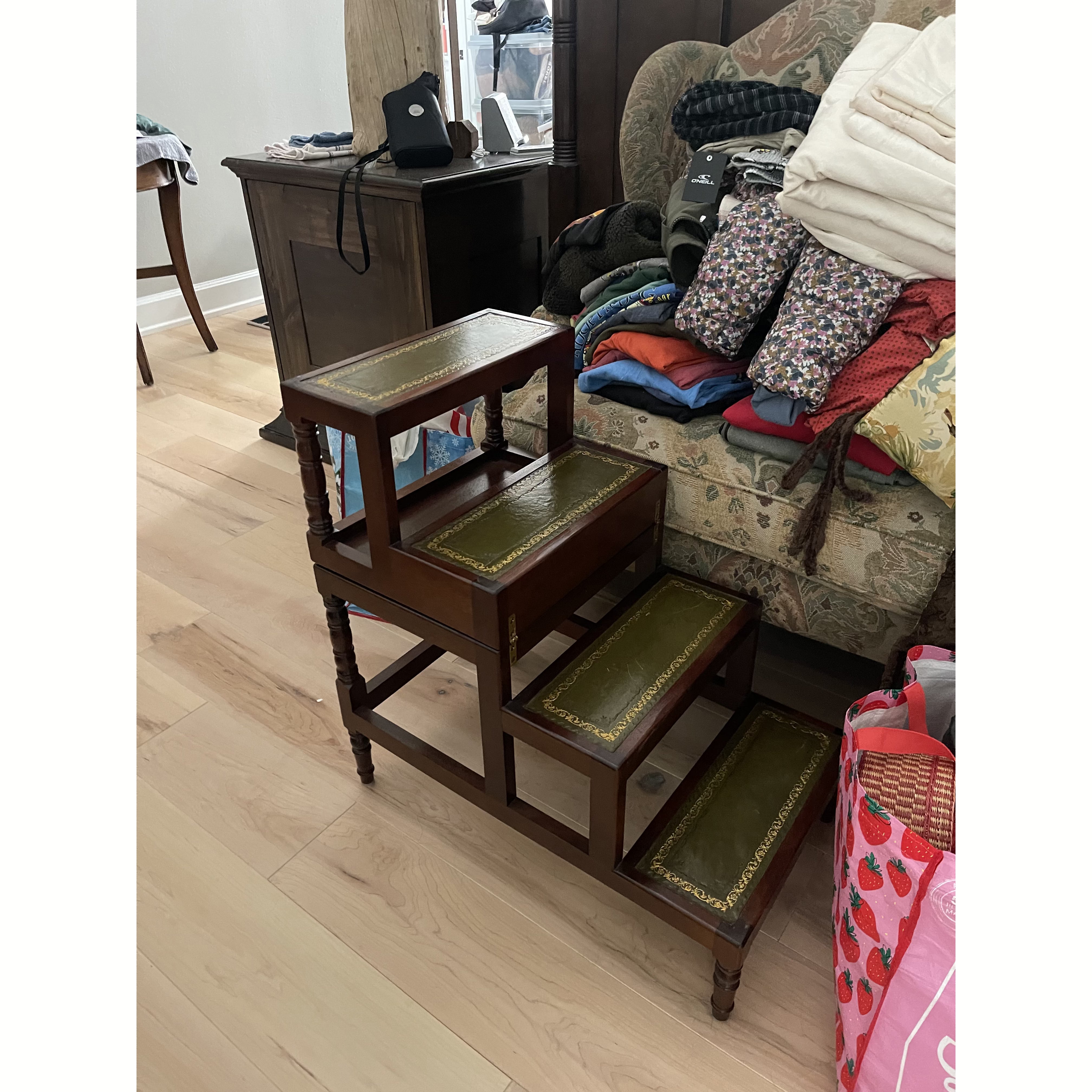 Side Table/ Ladder – Life Style Design Group
